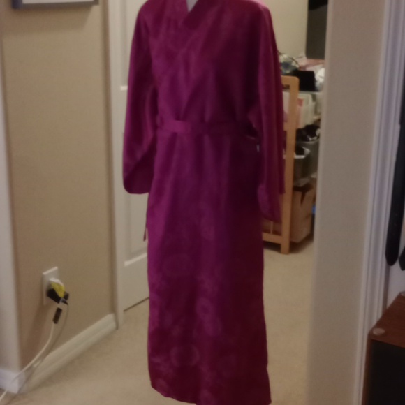 Unique Vintage | Kimonos & Yukatas | Vintage Long Pink Kimono Xl Satin ...